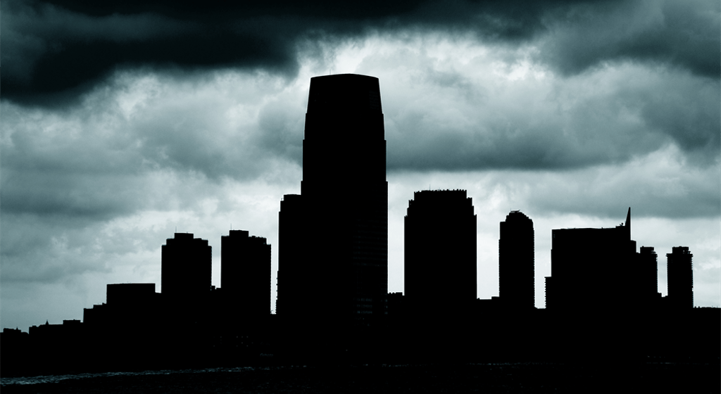 6 Things To Do Immediately In An Extended Blackout - Daily Prepper News