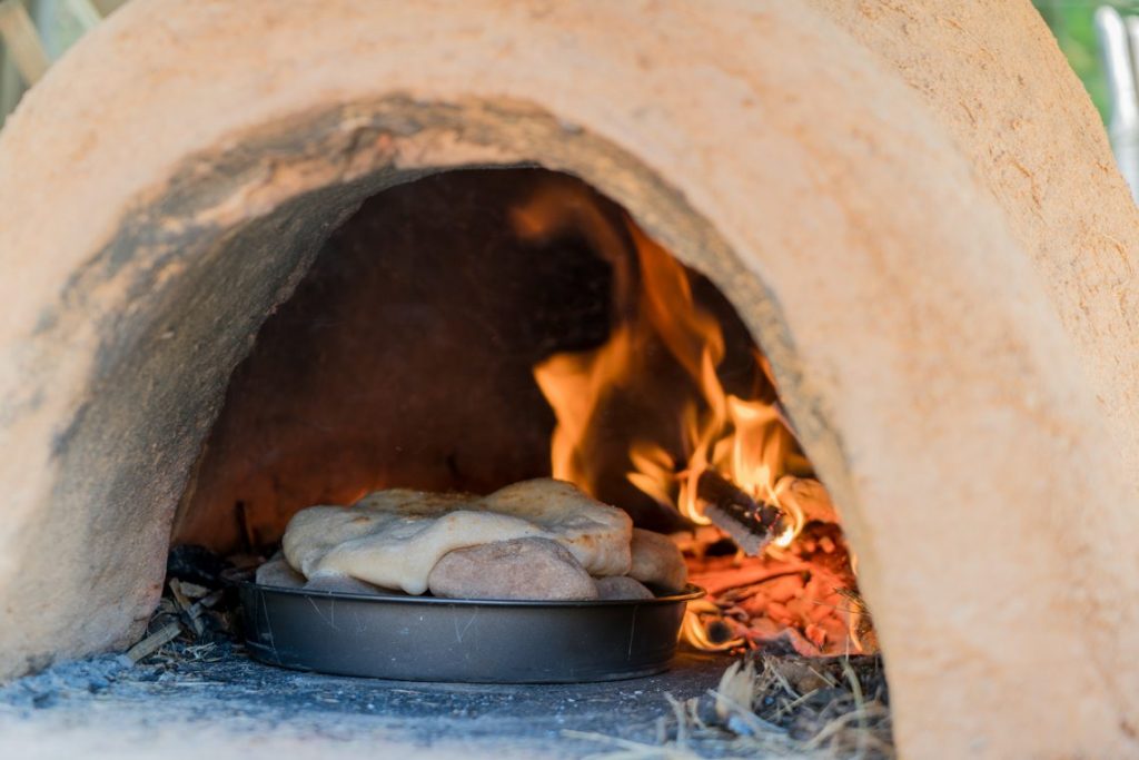 How To Build an Earthen Oven - Daily Prepper News